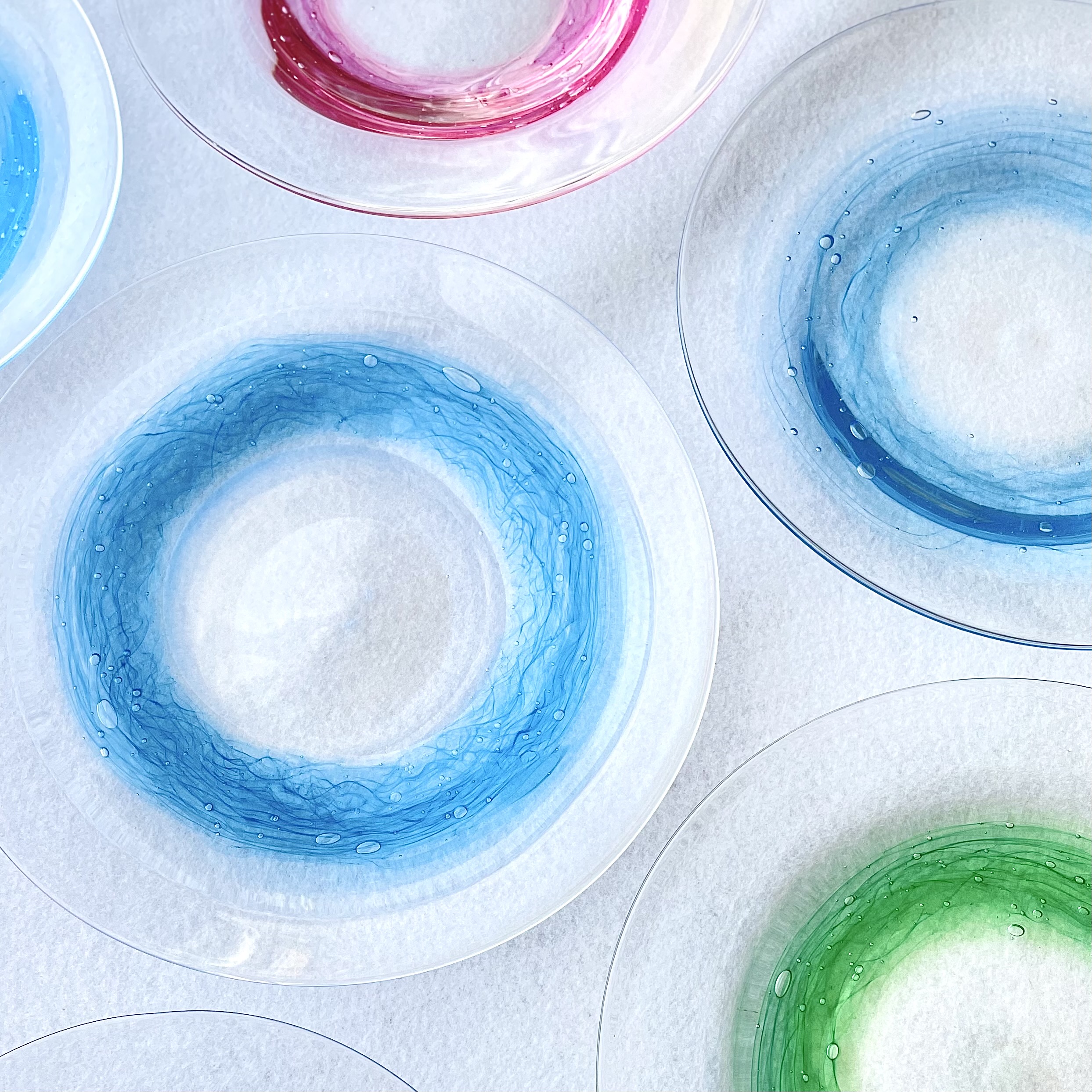 Puddle Plate – flowing charm